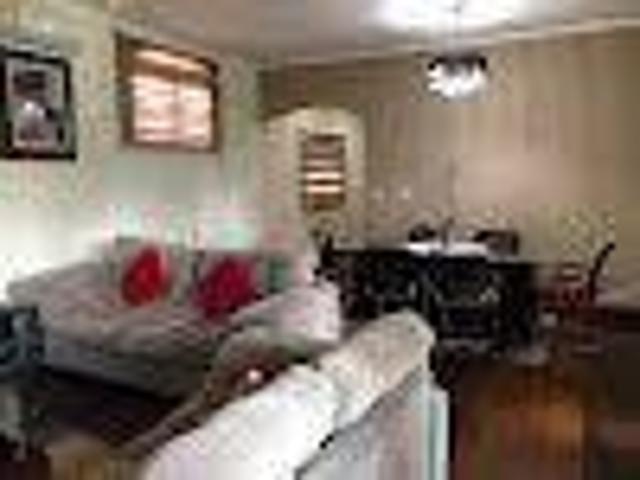 CASA TERREA À VENDA 2 QUARTOS 250m² A.C 1.820m² A.T R$ 3.000.000,00 CHÁCARA AEROPORTO JU
