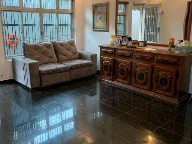 Casa térrea à Venda. 3 dormitórios 1 Suíte, quintal, 2 vagas de garagem. 247m² Vila Talarico São