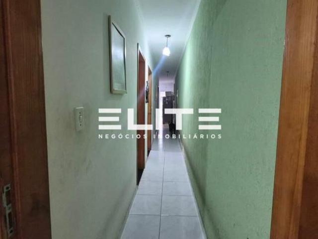 Casa térrea à venda 3 dormitórios, 2 vagas Vila Alzira, Santo André
