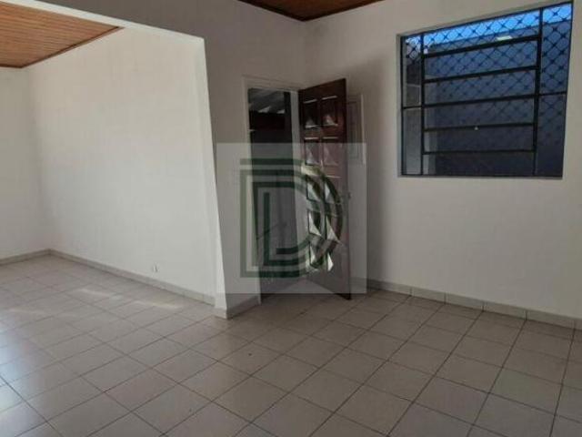 Casa Térrea à Venda | 3 Dormitórios | 2 Suítes | 2 Vagas | Próximo à Av. Otacílio Tomanik