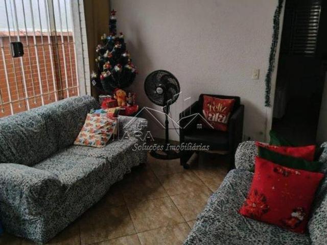 Casa Térrea à Venda 3 dormitórios no Limoeiro