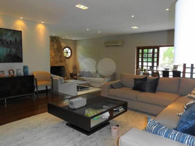 Casa térrea á venda 3 suítes Tremembé