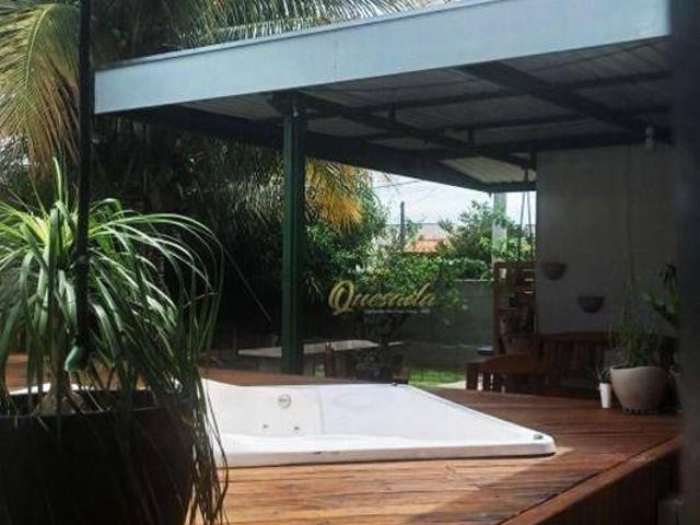 Casa térrea à venda, 3 quartos, 1 suíte, área externa ampla, uso misto, Jardim Europa I, Indaiatuba