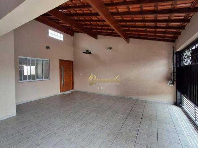 Casa térrea, à venda, 3 quartos, 2 suítes, planejados, quintal, ar Jardim Monte Verde, Indaiatuba