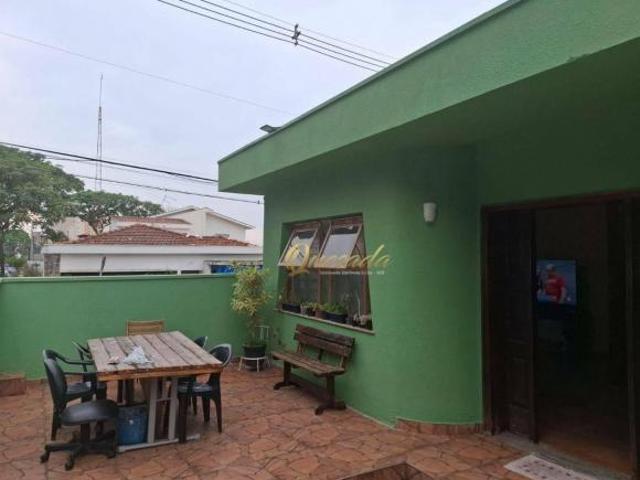 Casa térrea à venda, 4 dormitórios, 3 suítes, porão, quintal, Centro, Indaiatuba
