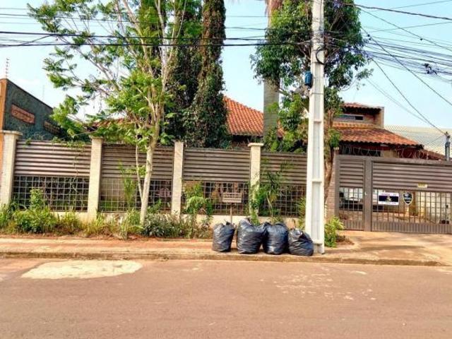 Casa Térrea à venda, 4 quartos, 1 vaga, Bairro Seminário Campo Grande/MS