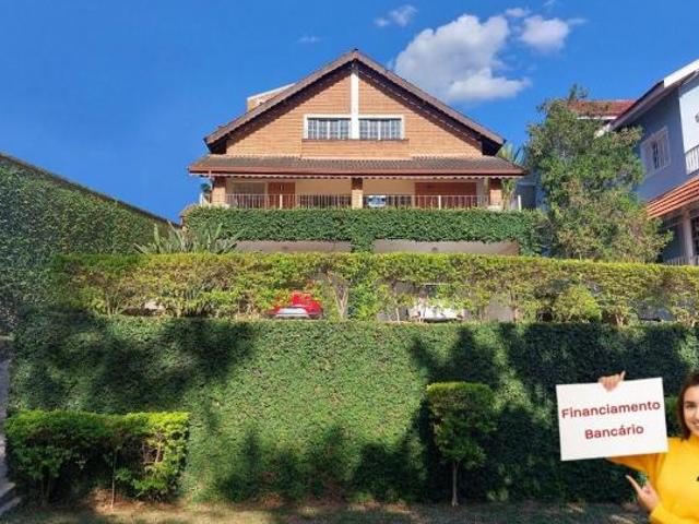 Casa térrea à venda, 5 dormitórios, 1 suíte, piscina, sauna, condomínio fechado, 500m² $1.250.000