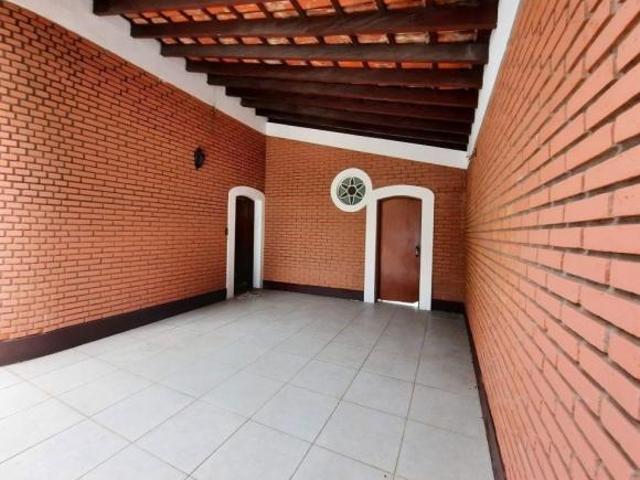 CASA TÉRREA À VENDA/COMERCIAL/RESIDENCIAL /ÓTIMA LOCALIZAÇÃO OPORTUNIDADE