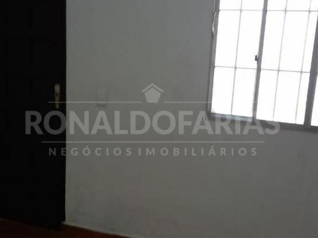 CASA TÉRREA À VENDA/LOCAÇÃO JD. ALPINO ZONA SUL