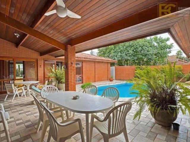 Casa térrea á 100m do mar, com 4 dormitórios á venda Jardim Imperador Peruíbe/SP