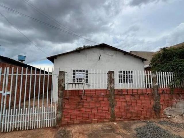 Casa térrea a 1 quadra da Avenida Guaicurus
