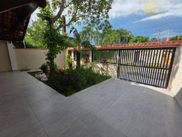 Casa térrea á 200m do mar com 3 dormitorios á venda Stella Maris Peruíbe/SP