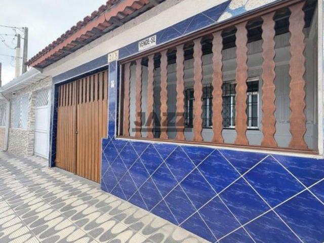 Casa Térrea a 200m da Praia no Maracanã 2 Dormitórios com Suíte e Vaga