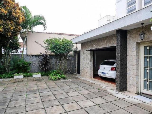 Casa térrea Aconchegante à Venda com quintal e edícula, R$1.280.000