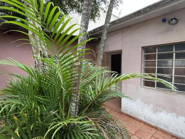 Casa Térrea ao lado na nova estação de Metro Laranja