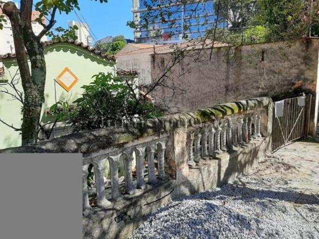 CASA TÉRREA ALTO DE PINHEIROS 2 DORMITÓRIOS