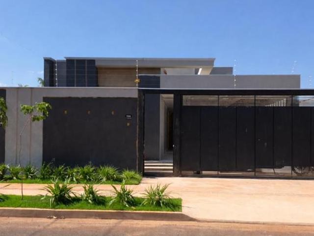 Casa terrea alto padrão