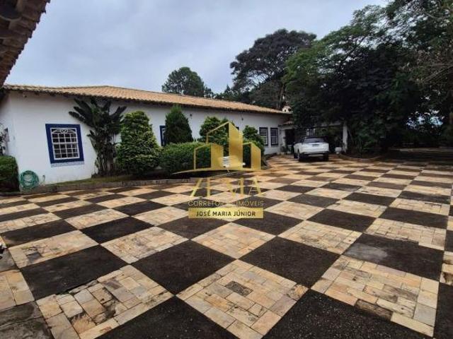 Casa Térrea Alto Padrão, 3643 m2, 500m2 Construção, 03 Sts, Quadra, Piscina