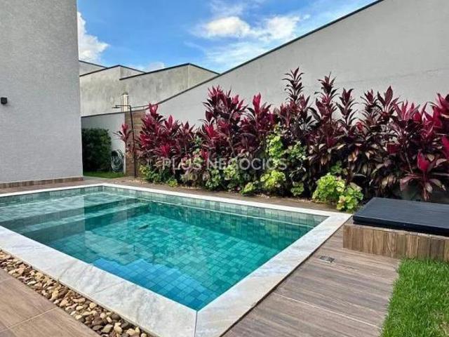 Casa Térrea Alto Padrão À venda Alphaville Nova Esplanada 3 3 Suítes 230 m²
