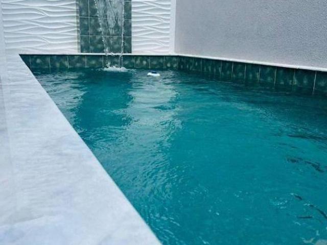 Casa Térrea Alto Padrão com Piscina e Área Gourmet em Condomínio Completo