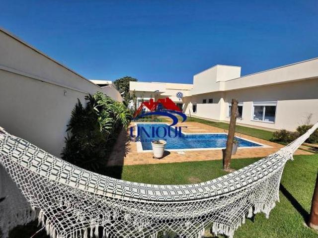 Casa térrea, alto padrão em Condomínio fechado Reserva Campos de Boituva!