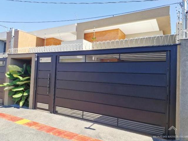 Casa térrea Alto Padrão no bairro Rita Vieira rica em planejados