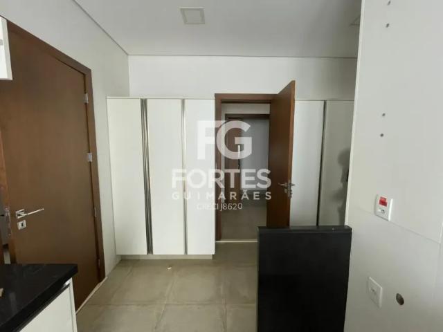 Casa Térrea Alto Padrão no Condomínio Guaporé 3 para Locação com 351m² de área construída!