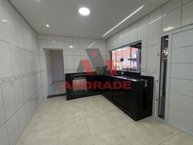 Casa Térrea Ampla 210m² com 2 Vagas Jardim Itapark, Mauá