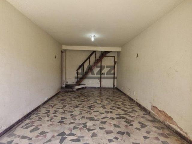 Casa térrea ampla à venda no Cambuí, Campinas/SP, 300 m² de área, terreno 489m²
