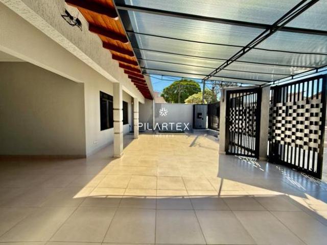 Casa térrea ampla com piscina Jd. Brasilia