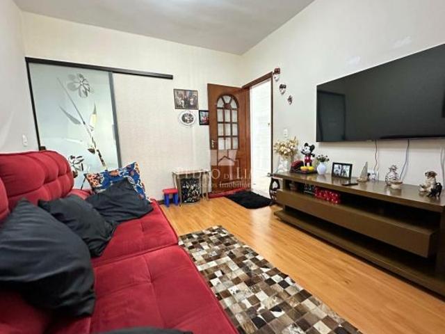 Casa Térrea Ampla com Terraço Gourmet, 4 Dormitórios | Terreno 5x30 | 2 Vagas Ponte Rasa