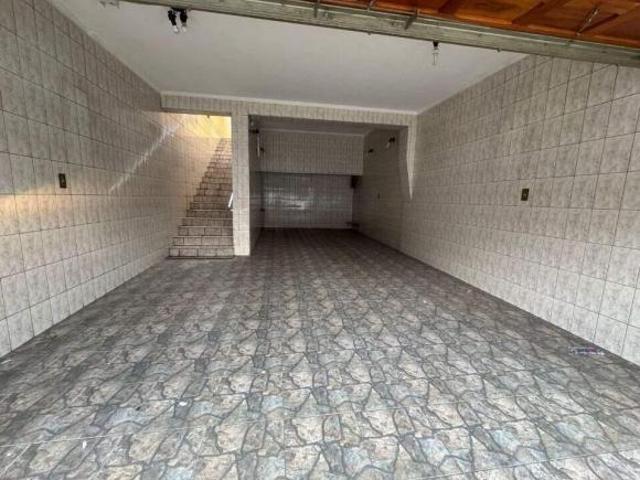 Casa Térrea Assobrada com 3 Dormitórios e Churrasqueira no Baeta Neves – Próxima