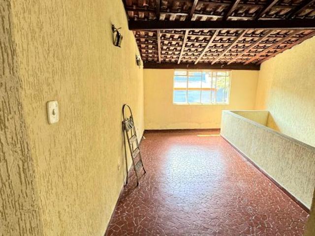 Casa Térrea Assobradada à Venda Jardim Regina, Pirituba, 2 dormitórios, 1 banheiro, 2 vagas