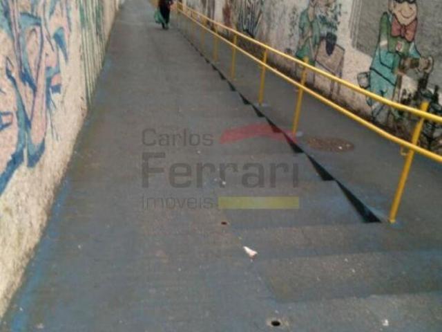 Casa térrea AT=400m² região Vila Maria Alta aceita permuta Mairiporã
