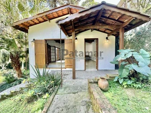 CASA TÉRREA AVARANDADA ESTILO CAMPO
