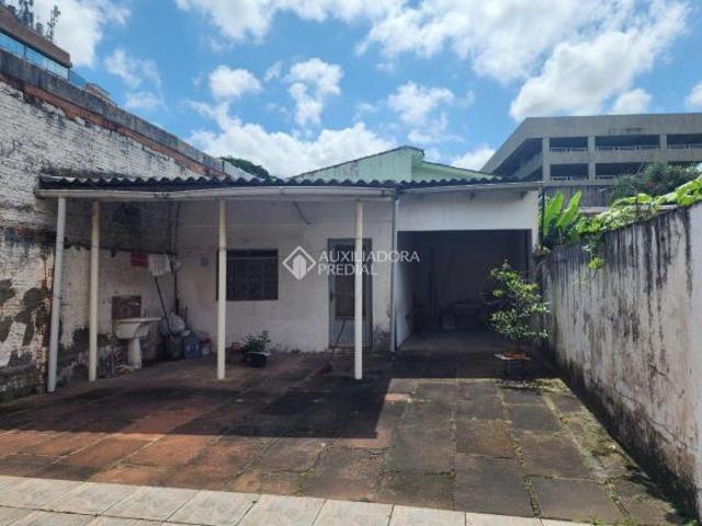 Casa térrea bairro Santo Antônio