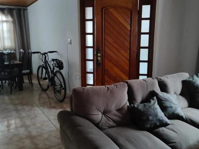 Casa Térrea Bosque dos Eucaliptos 2 Dormitórios 121m²