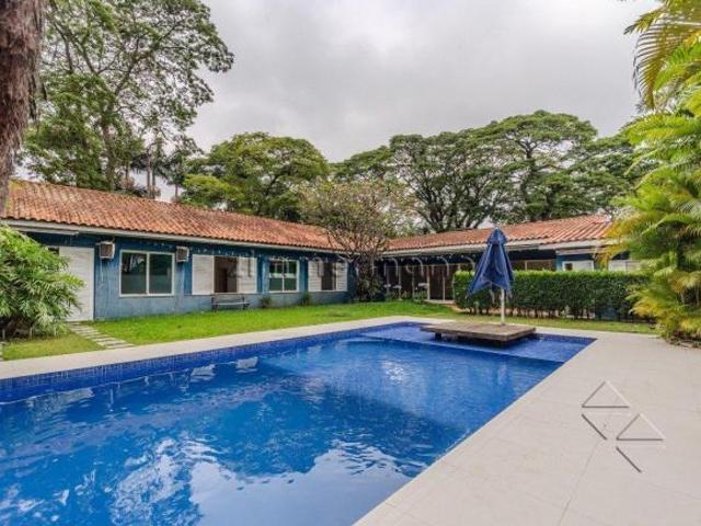 CASA TERREA BROOKLIN 3 DORMITÓRIOS PISCINA 4 VAGAS