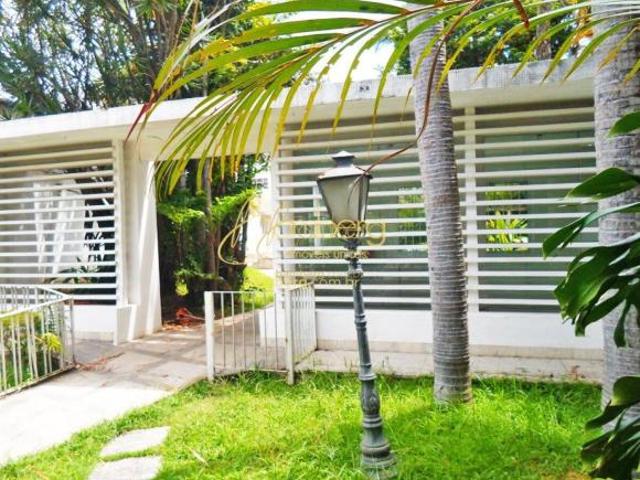 Casa térrea, Brooklin, com 4 dormitórios, 3 suítes e 3 vagas