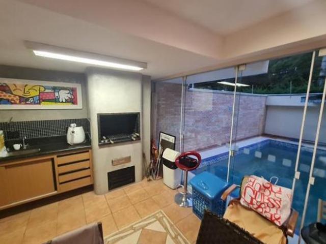Casa Térrea Butantã, 4 dorms, 2 suítes e quintal, Piscina e churrasqueira