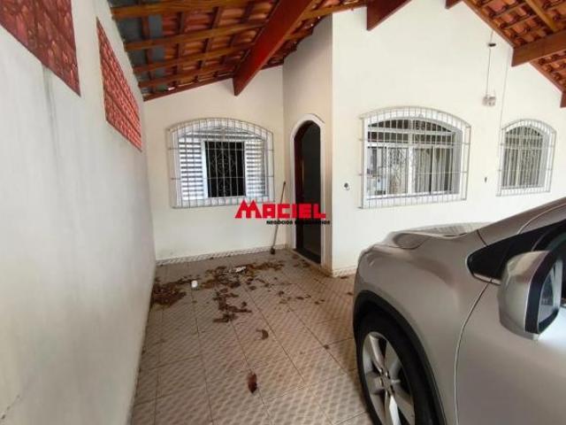 CASA TERREA C/ EDICULA LOTE INTEIRO JD SATELITE R$ 800.000
