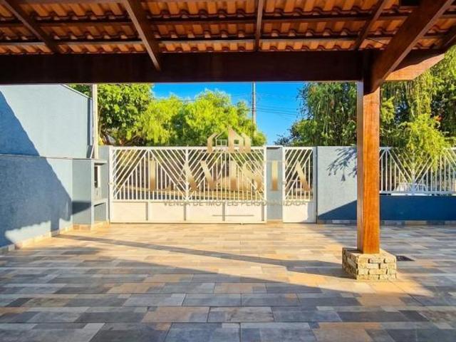 Casa Térrea c/ 209,86m2 e 4 dorm. no bairro Loanda Atibaia