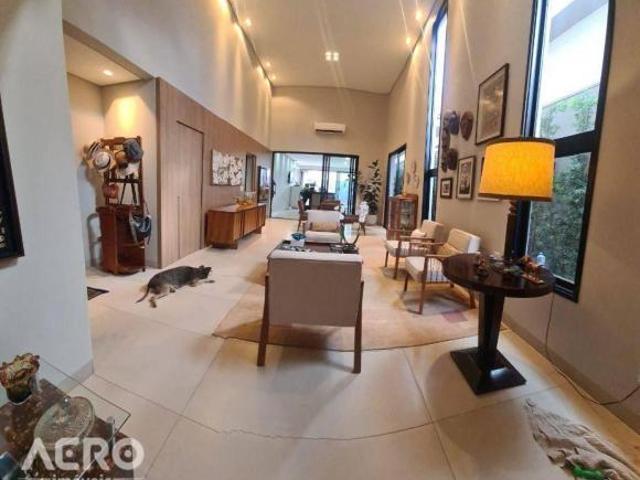 Casa térrea cidade Jardim com 3 suítes, piscina