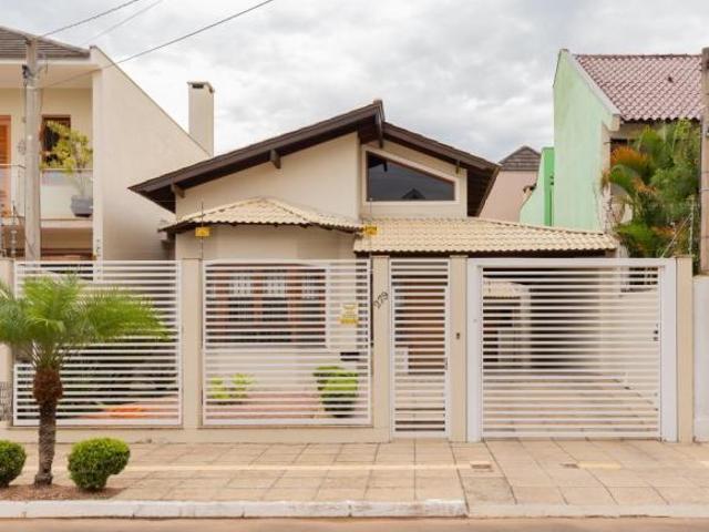 CASA TÉRREA COM 3 DORM C/ SUÍTE NO MONTSERRAT