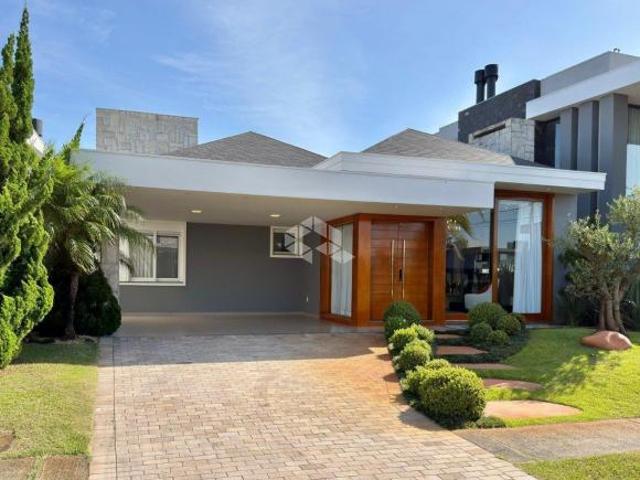 Casa térrea com 3 dormitório, mobiliada e decorada no condomínio fechado Capão Ilhas Resort em Capão