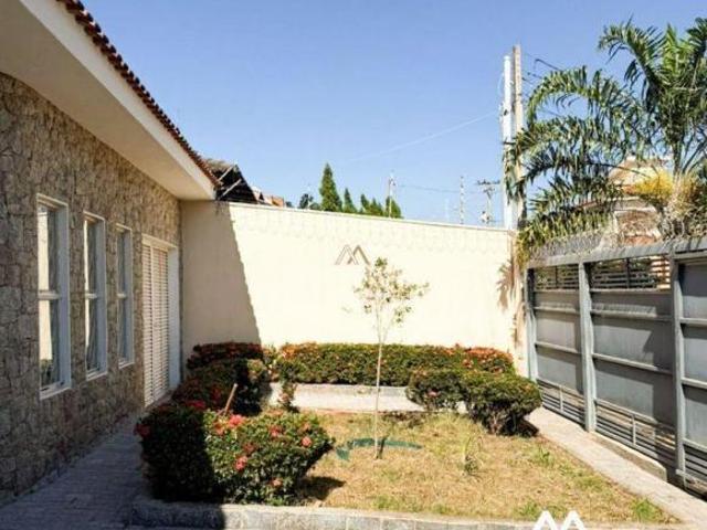 Casa térrea com 3 dormitórios, 4 amplas salas, escritório Jardim Tarraf I