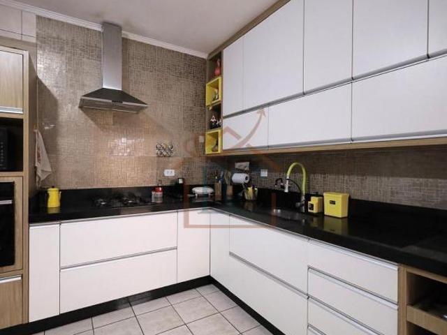 Casa térrea com 3 dormitórios + 4 vagas e espaço gourmet