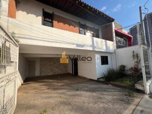 Casa Térrea com 3 Dormitórios 1 Suíte, 4 Vagas, Quintal e Salão no Jardim Emília Conforto e Aces