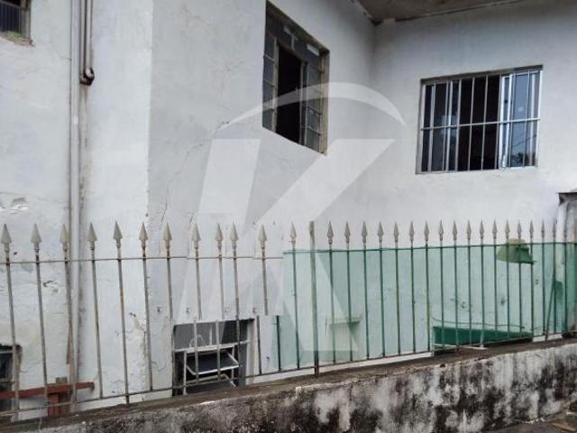 Casa Térrea com 3 Dormitórios, 1 Vaga na Parada Inglesa