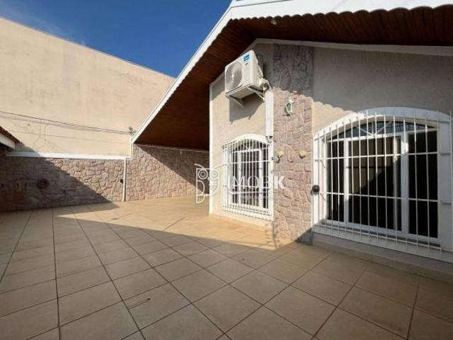 Casa térrea com 3 dormitórios, 220 m² venda por R$ 1.350.000 ou aluguel por R$ 5.500/mês